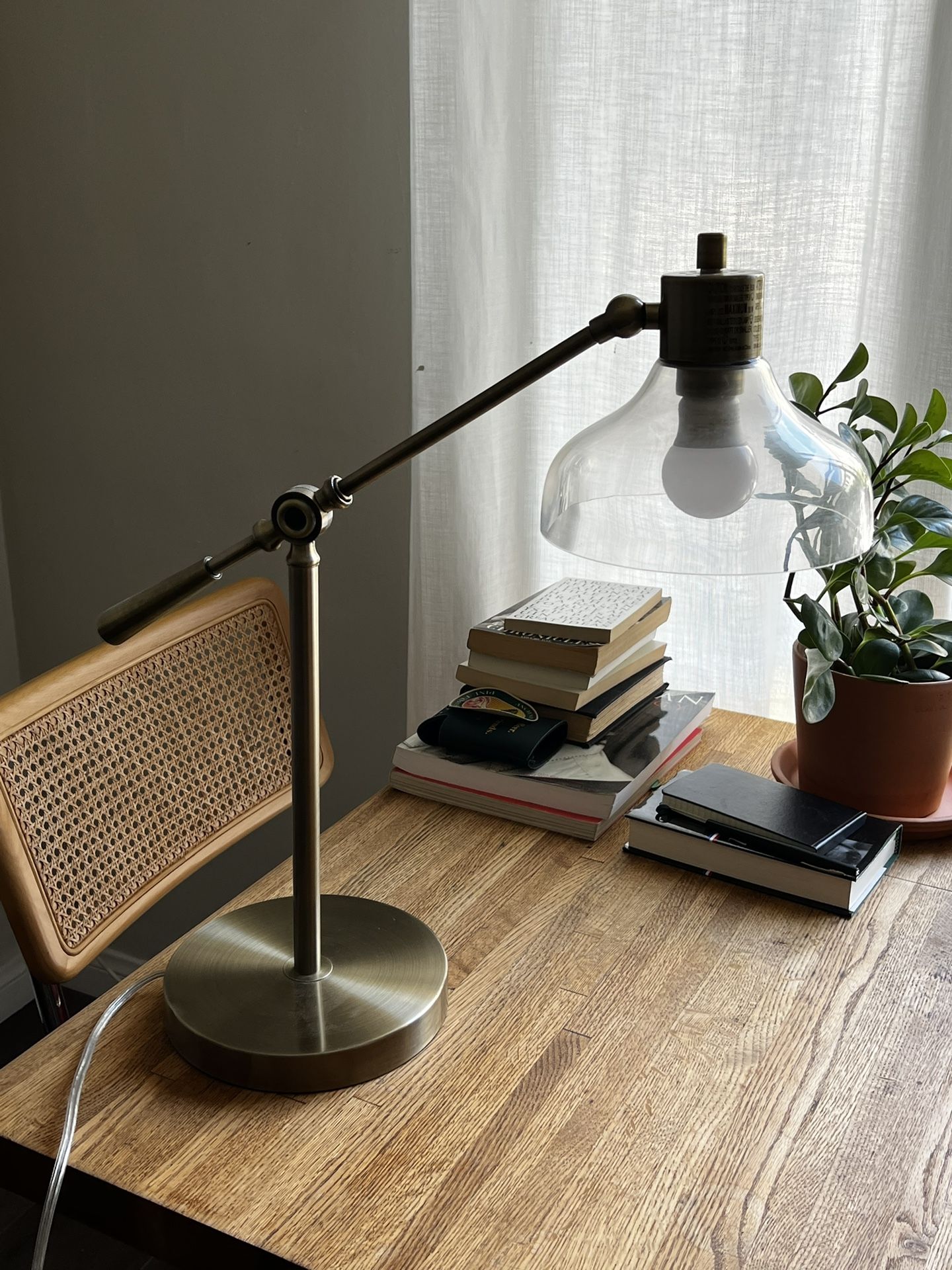 Adjustable Table/Desk Lamp for Sale in Los Angeles, CA - OfferUp