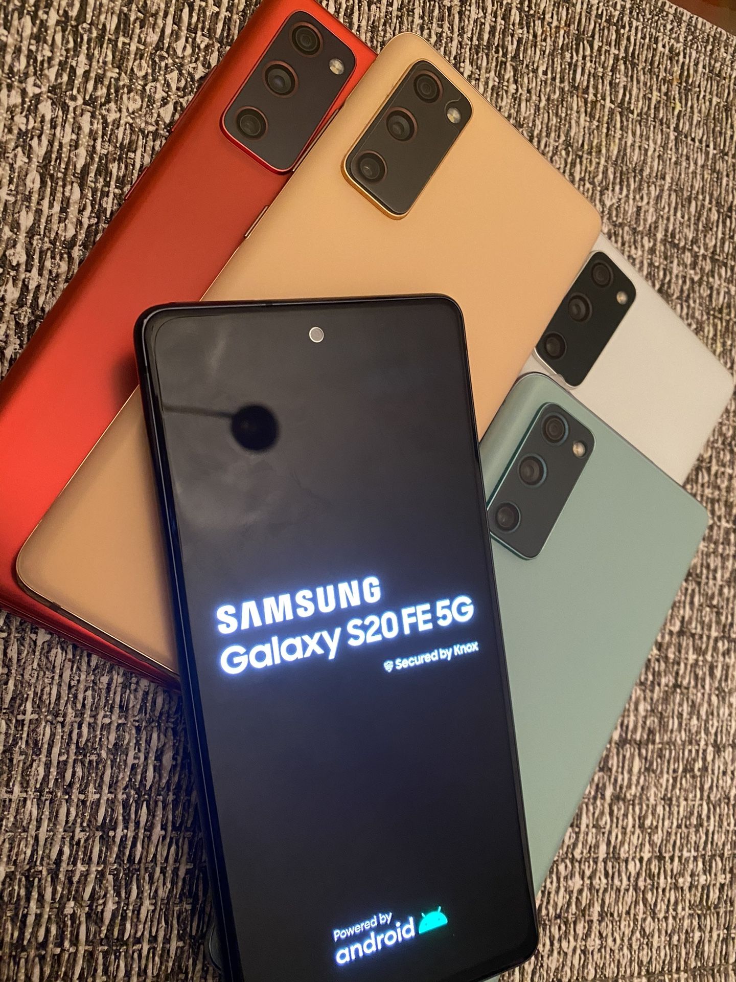 Samsung Galaxy s20 Fe 5G 128 gb unlocked with store warranty $240 each for Sale in Boston, MA ...