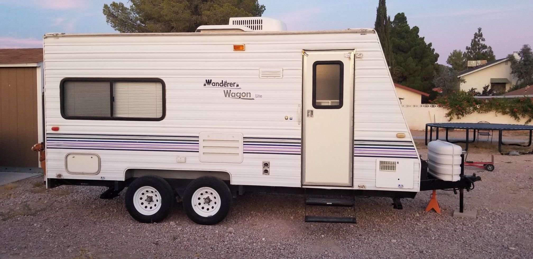 2000 Wanderer wagon Lite toy hauler for Sale in Las Vegas, NV - OfferUp