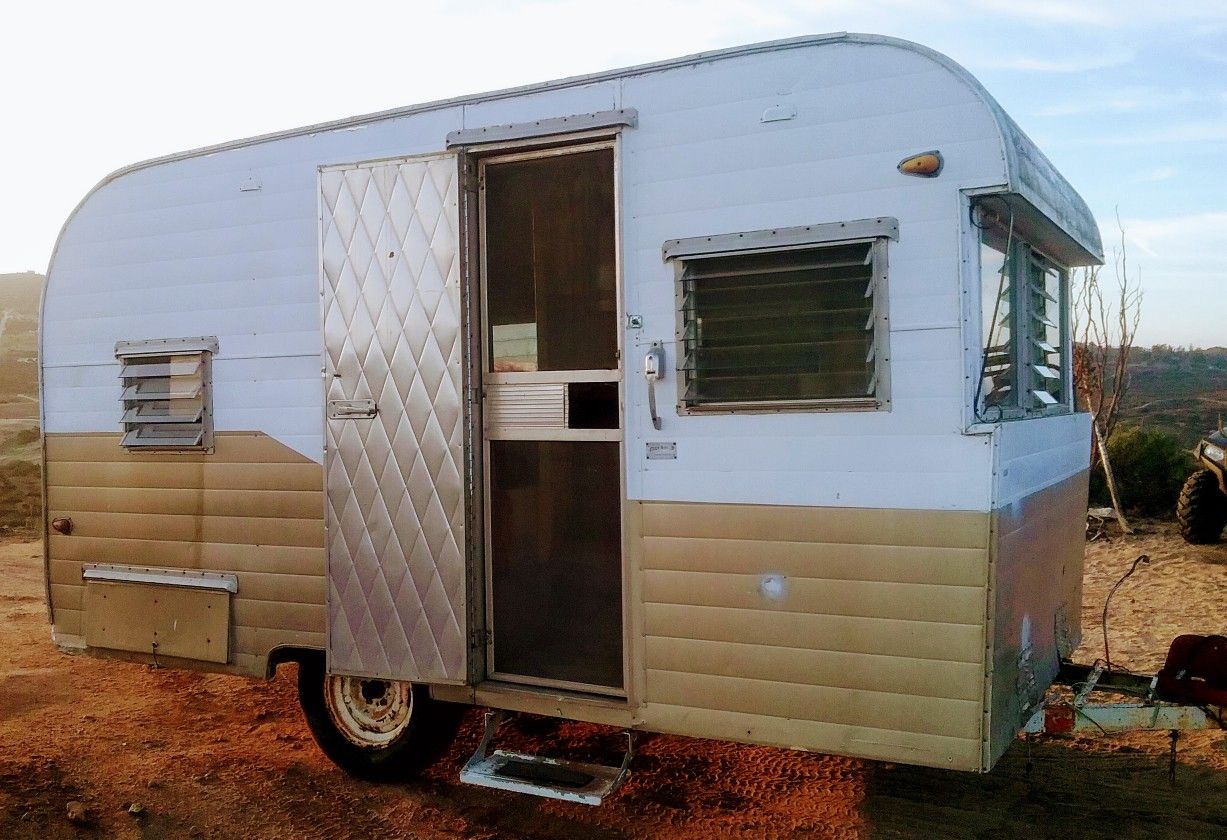 1958 Vintage Fireball travel trailer for Sale in Temecula, CA - OfferUp