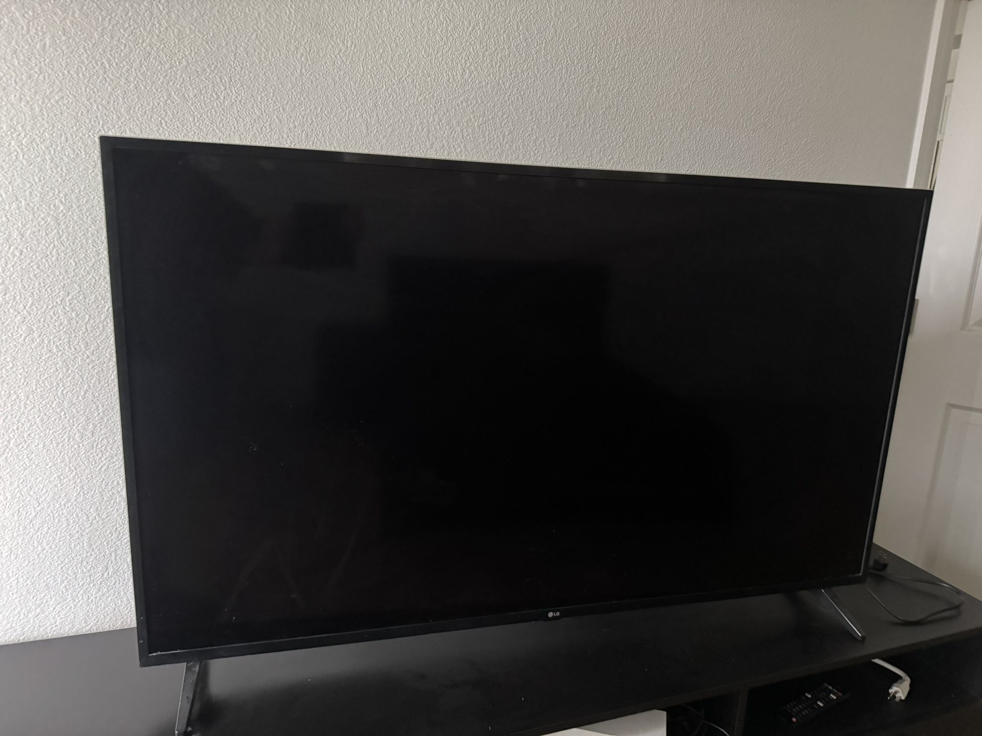 48 Inch TV, LG for Sale in Las Vegas, NV - OfferUp
