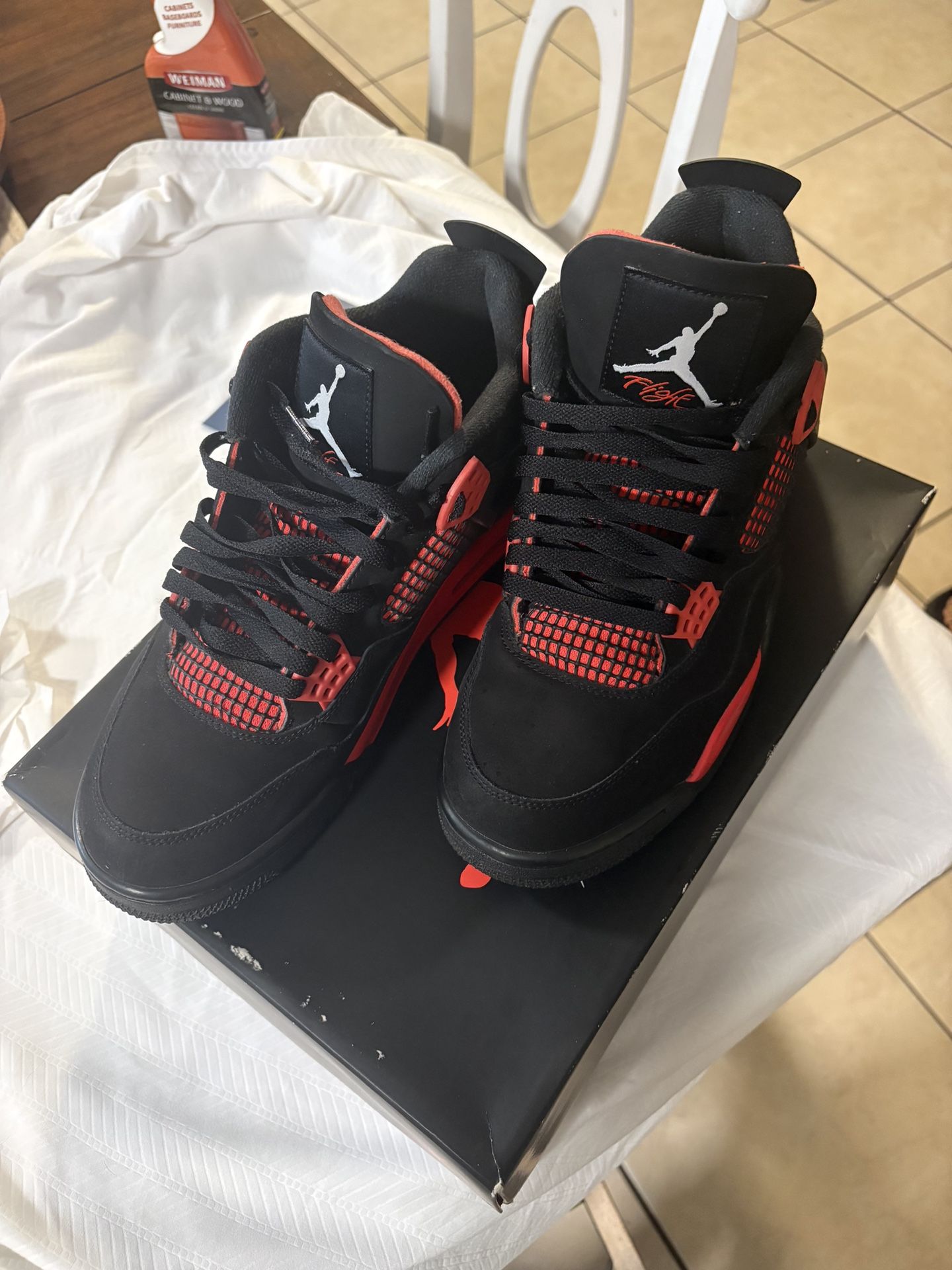 Jordan 9.5 4 red thunders Like New for Sale in New Port Richey, FL ...