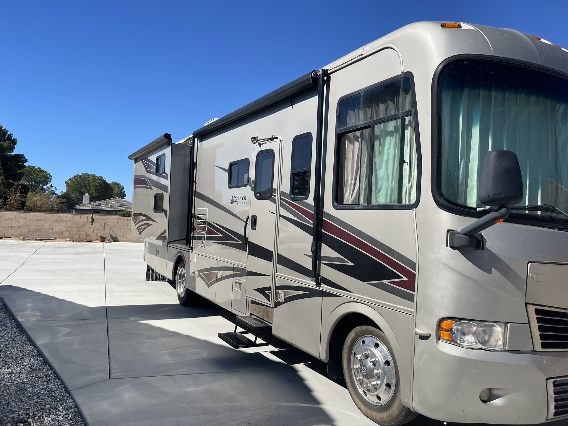 2008 Monarch Monaco for Sale in Apple Valley, CA - OfferUp