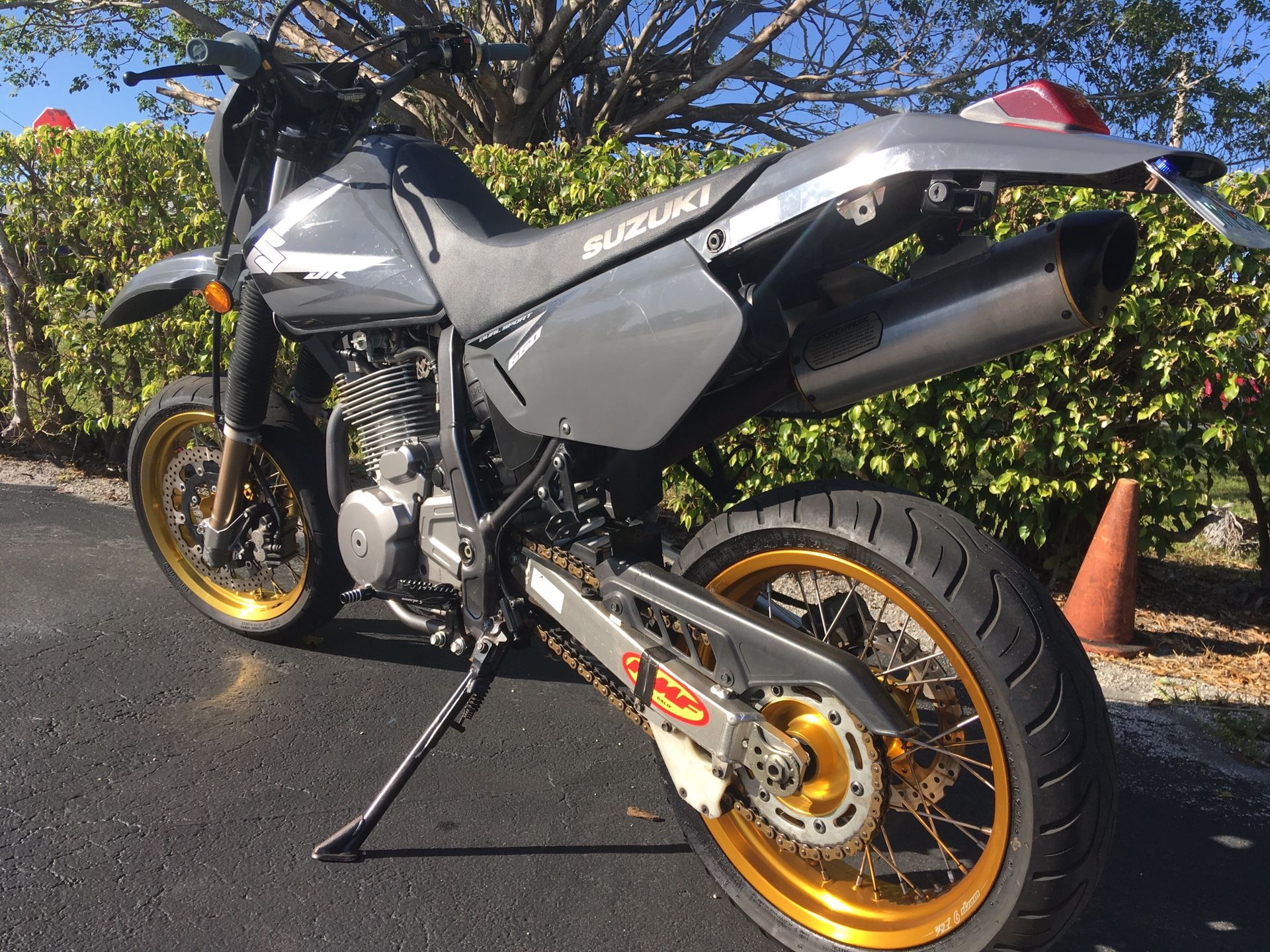 Suzuki Dr650 Supermoto