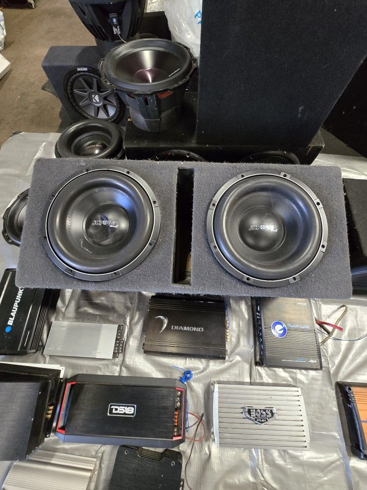 Subwoofers For Car Or Suv 2 12" In Box for Sale in Bakersfield, CA ...