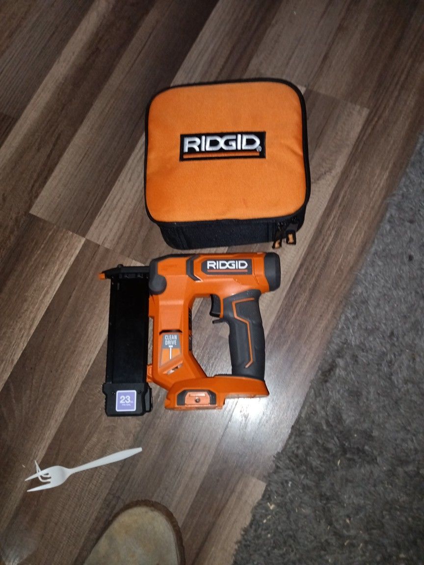 Ridgid 23g Nail gun With 2 Batteries And Charger for Sale in Escondido ...