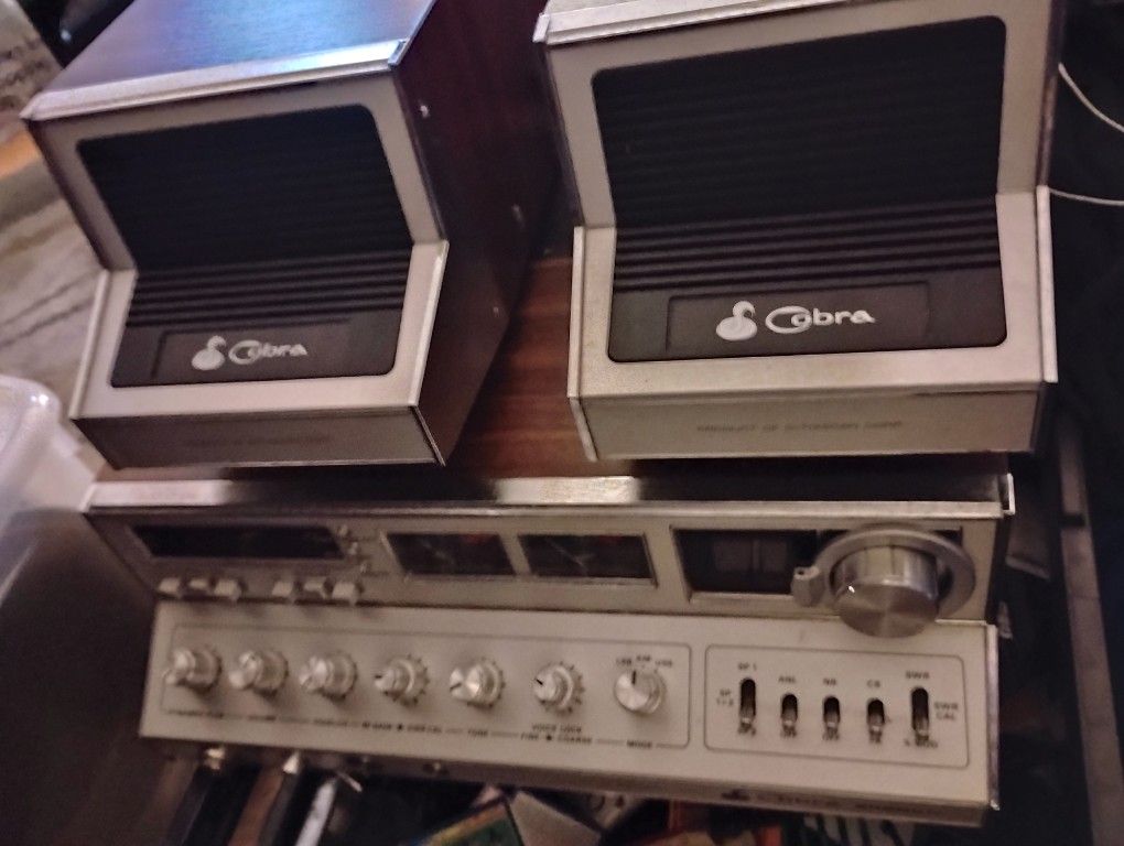 Cobra 1000 GTL CB Radio for Sale in Lynnwood, WA - OfferUp