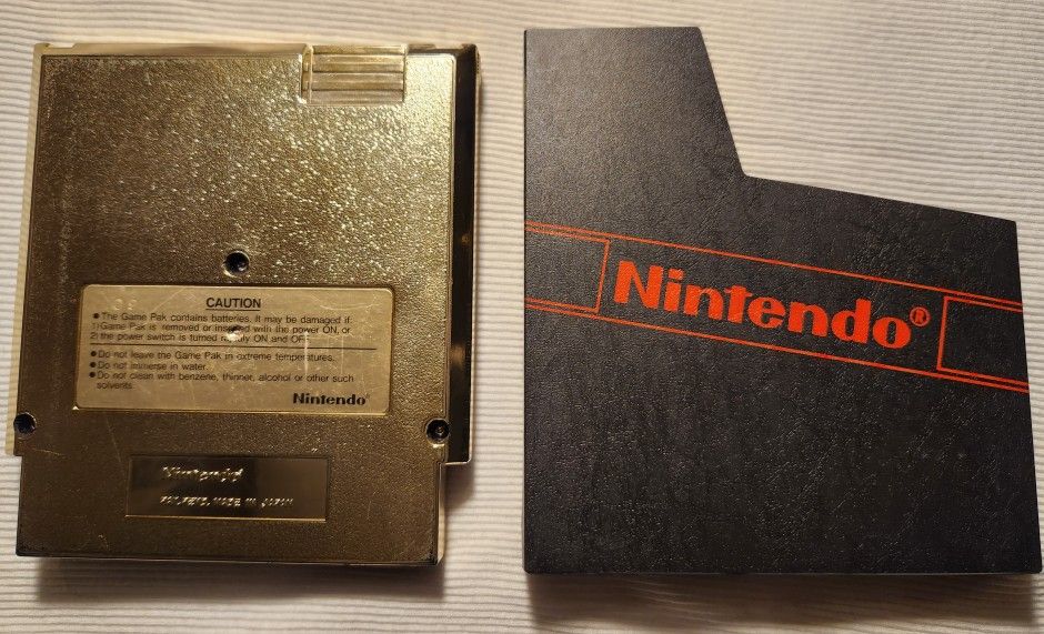 Nintendo NES The Legend Of Zelda 1987 Gold Cartridge Game W/ Sleeve ...