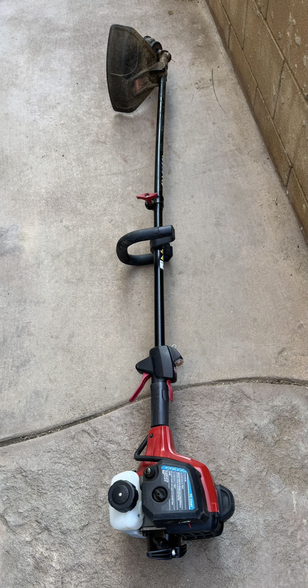 Toro Gas 4-Cycle Straight Shaft String Trimmer for Sale in Banning, CA ...