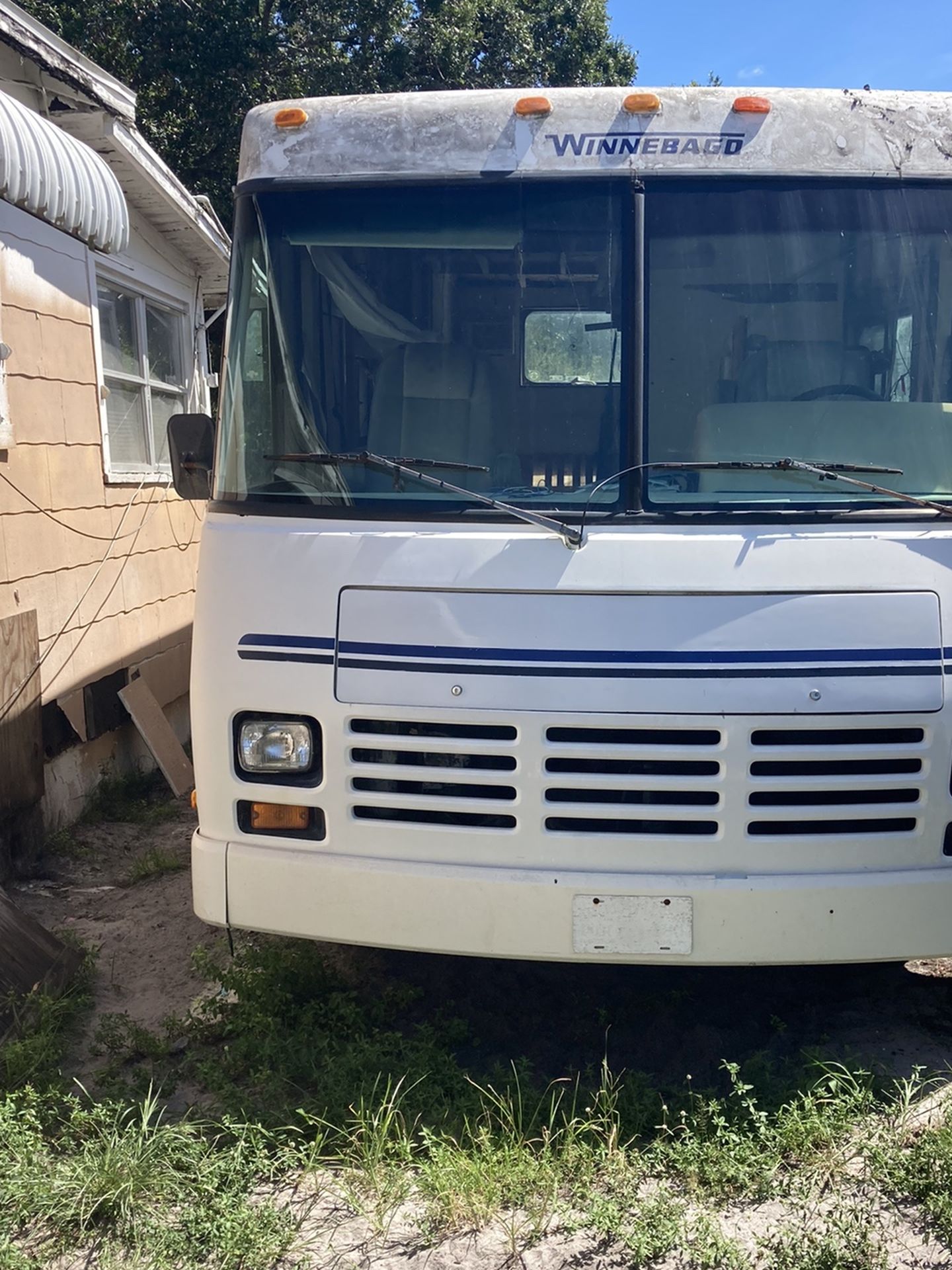 1995 Winnebago camper for Sale in Fort Pierce, FL - OfferUp