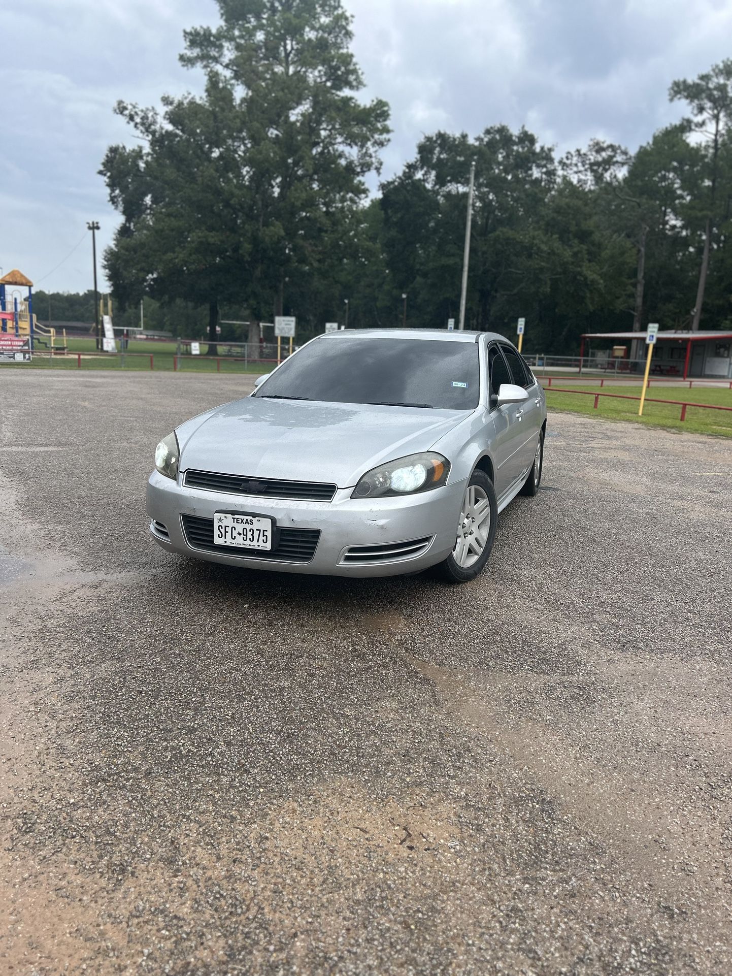 2011 Chevrolet Impala for Sale in Splendora, TX - OfferUp