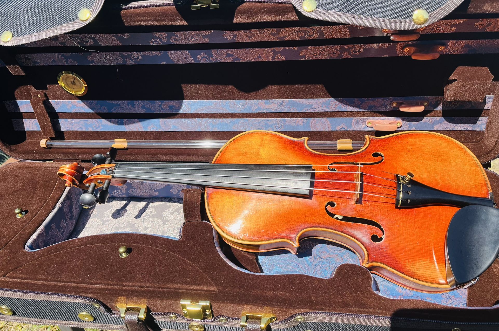 Violin Labeled Sanctus Seraphin for Sale in San Antonio, TX - OfferUp