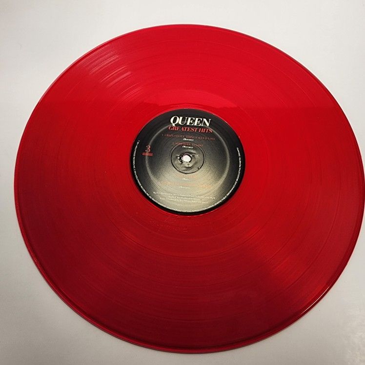 Queen Greatest Hits Red