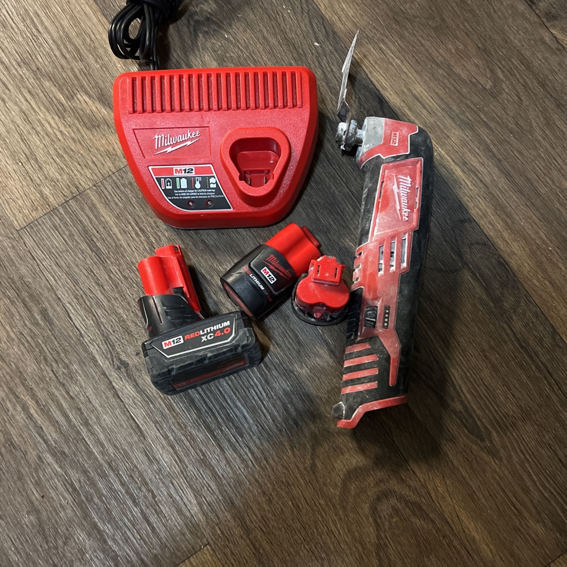 Milwaukee M12 Multi Tool for Sale in San Antonio, TX - OfferUp