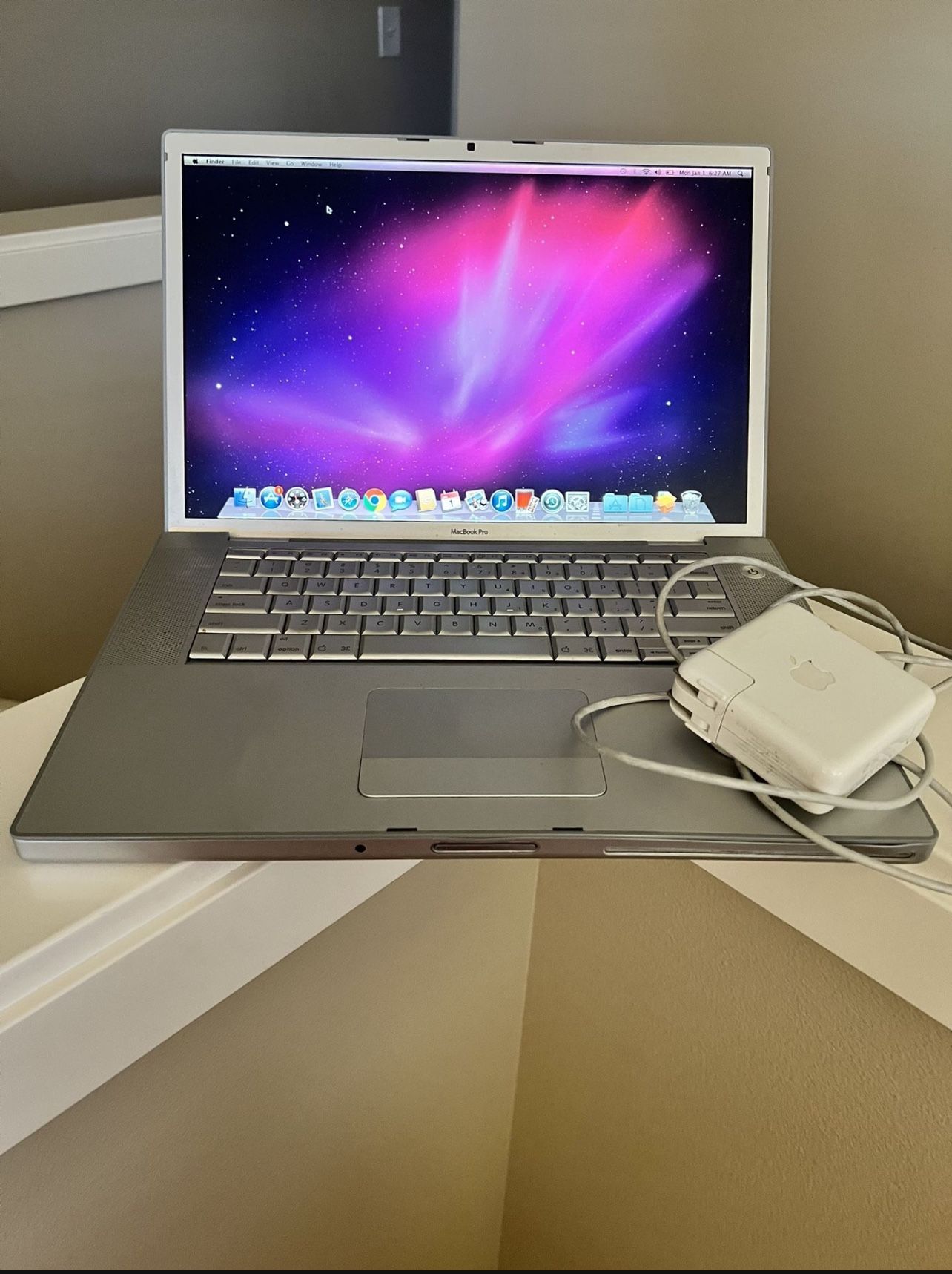 Apple Laptop 15” Macbook Pro 2007 for Sale in Auburn, WA - OfferUp