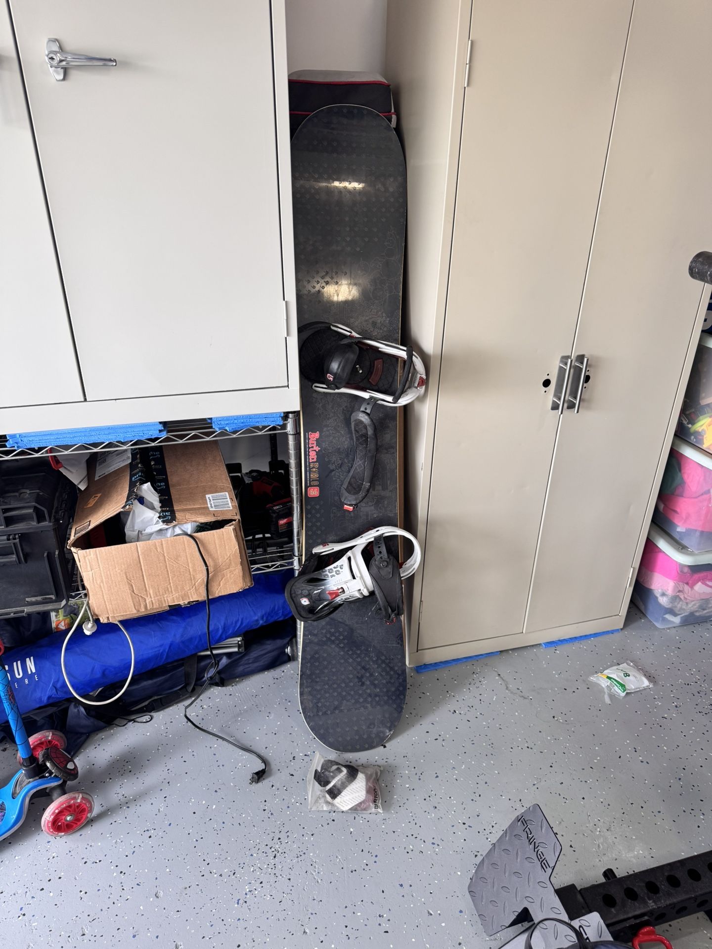 Burton Royale 163 Snowboard With Burton P1 Bindings for Sale in ...