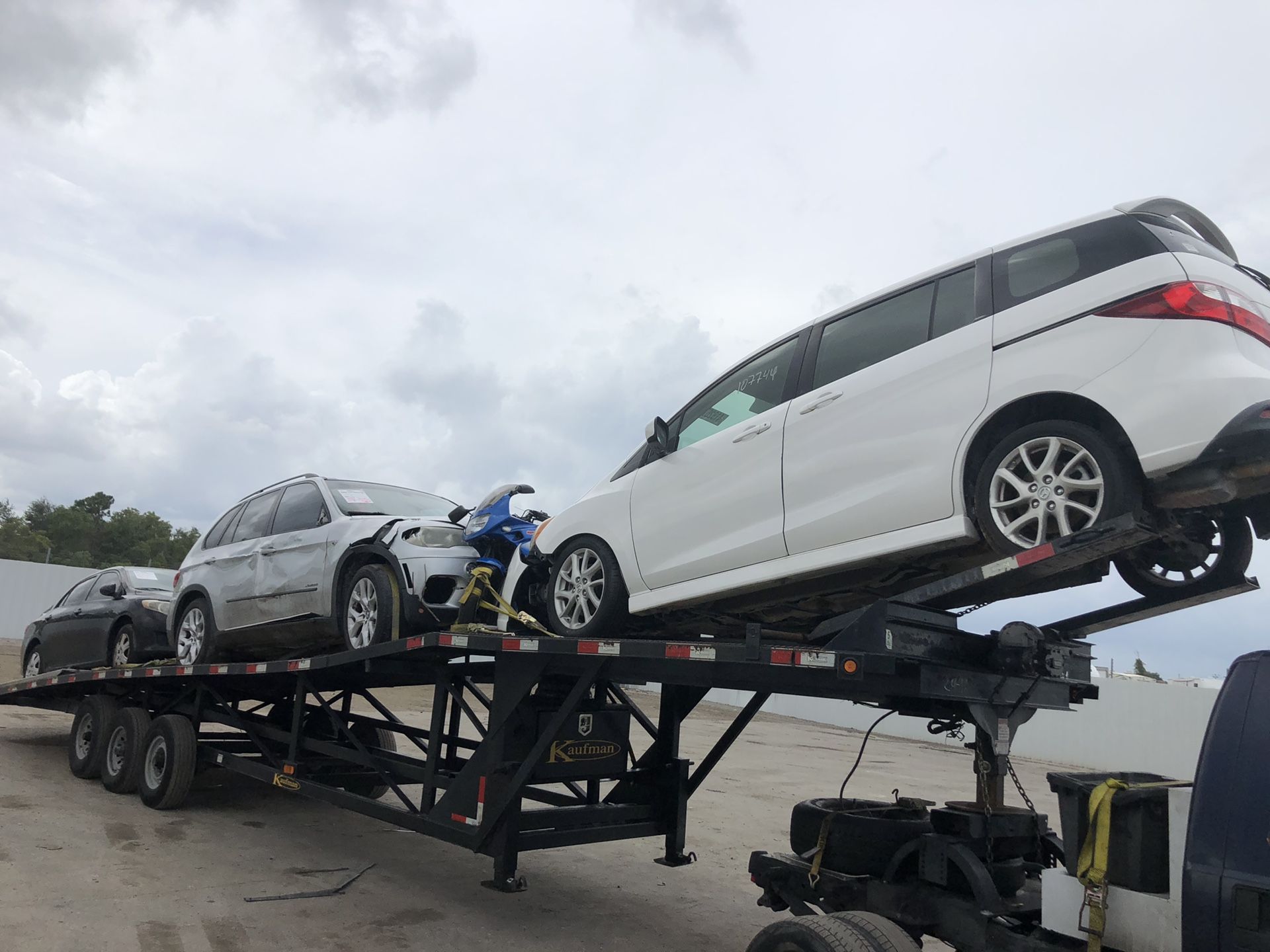 2014 Kaufman 3 car hauler for Sale in Miami, FL - OfferUp