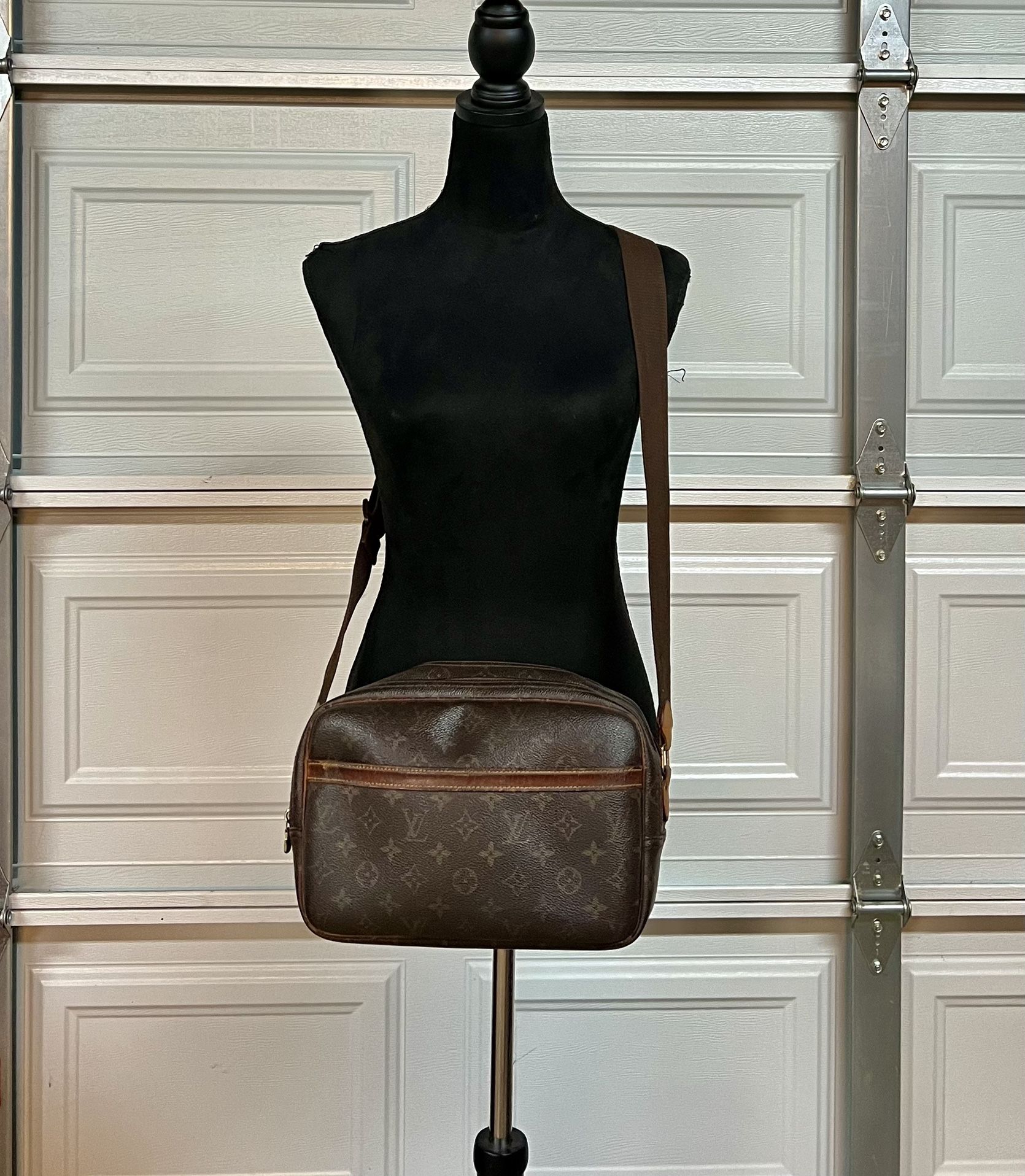 Louis Vuitton Reporter GM for Sale in San Marcos, CA - OfferUp