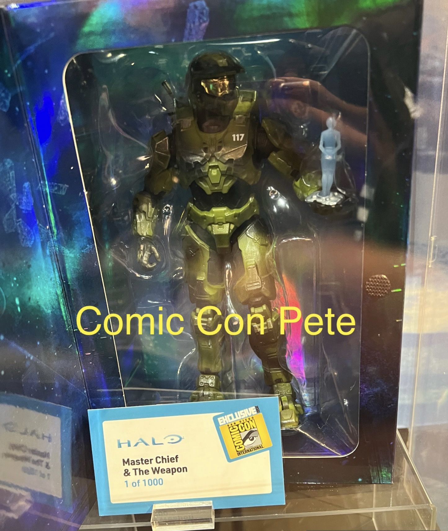 SDCC 2022 HALO Master Chief & The Weapon Exclusive Action Figure for ...