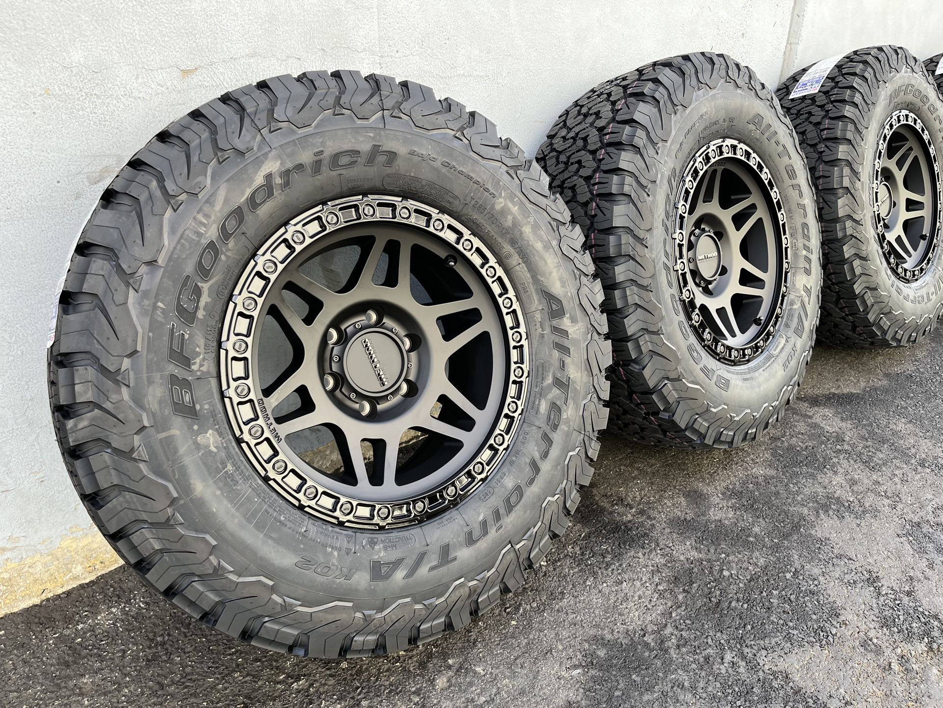 17” INCH METHOD MR312 DOUBLE BLACK WHEELS/RIMS WITH 33” BFGOODRICH KO2 ...