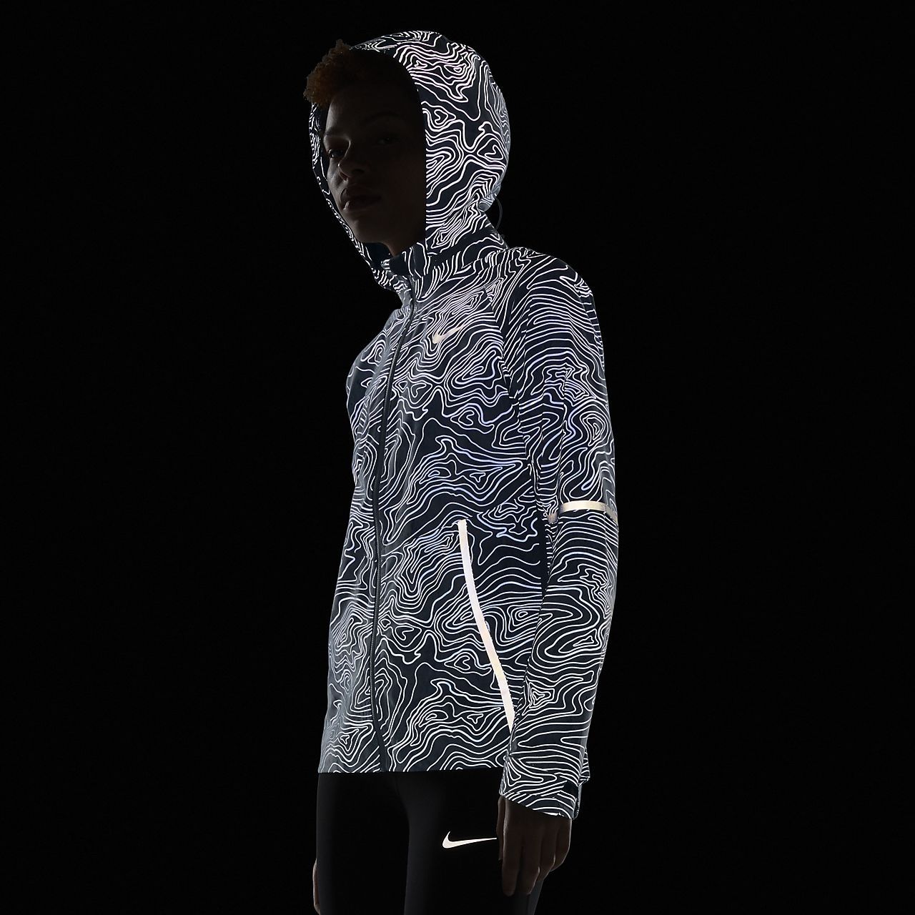 New with tags Nike waterproof running jacket all over 3M print ...