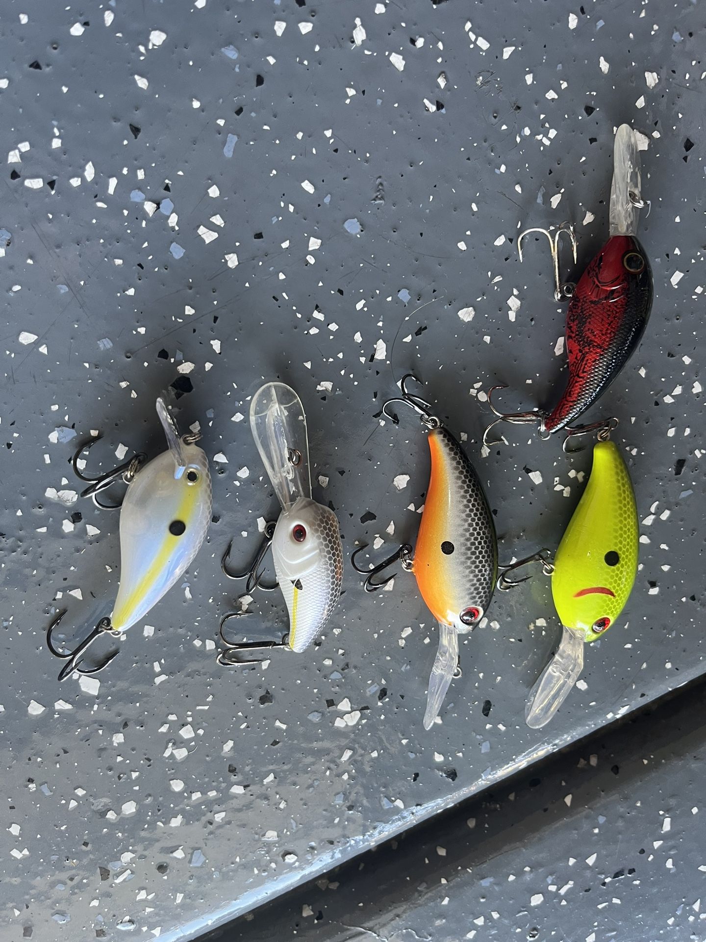 Bass Striper Trout Fishing Buzzbait Crankbaits Spinners Lures Ned Tube ...