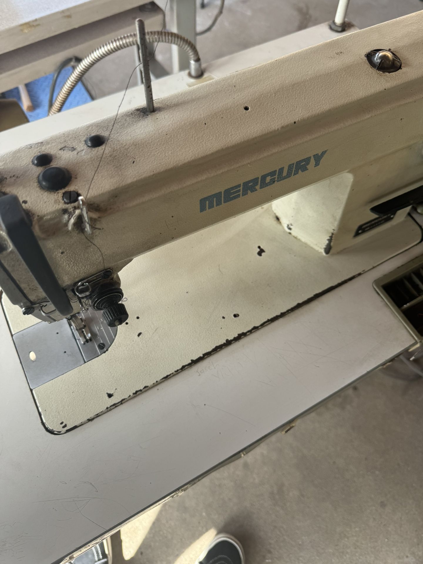 Sewing Machine (Mercury) for Sale in Fontana, CA - OfferUp