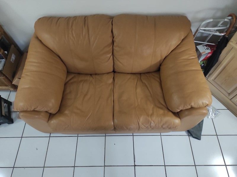Olx genuine leather lounge suites store