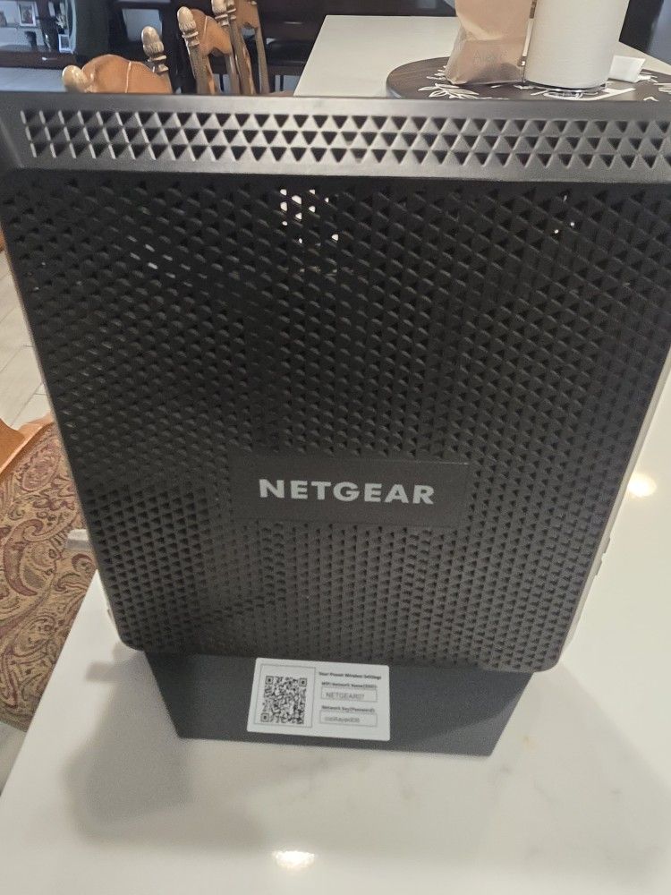 Netgear Nighthawk for Sale in Highland, CA - OfferUp