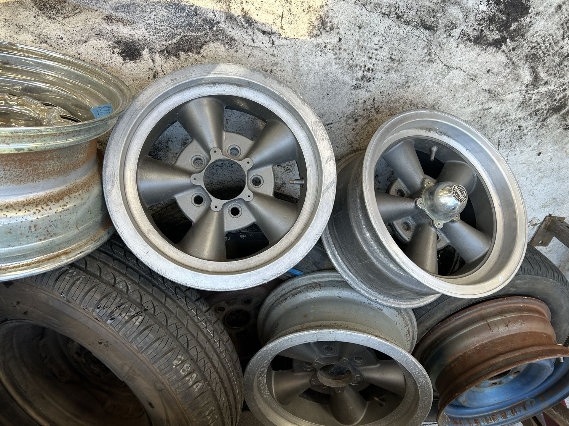 American Racing Torque Trust Wheels Chevy for Sale in San Clemente, CA ...
