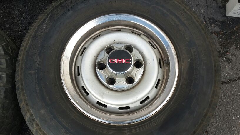 16 inch steel rims, caps, and beauty rings z71. Chevy/GMC 4x4 for Sale ...