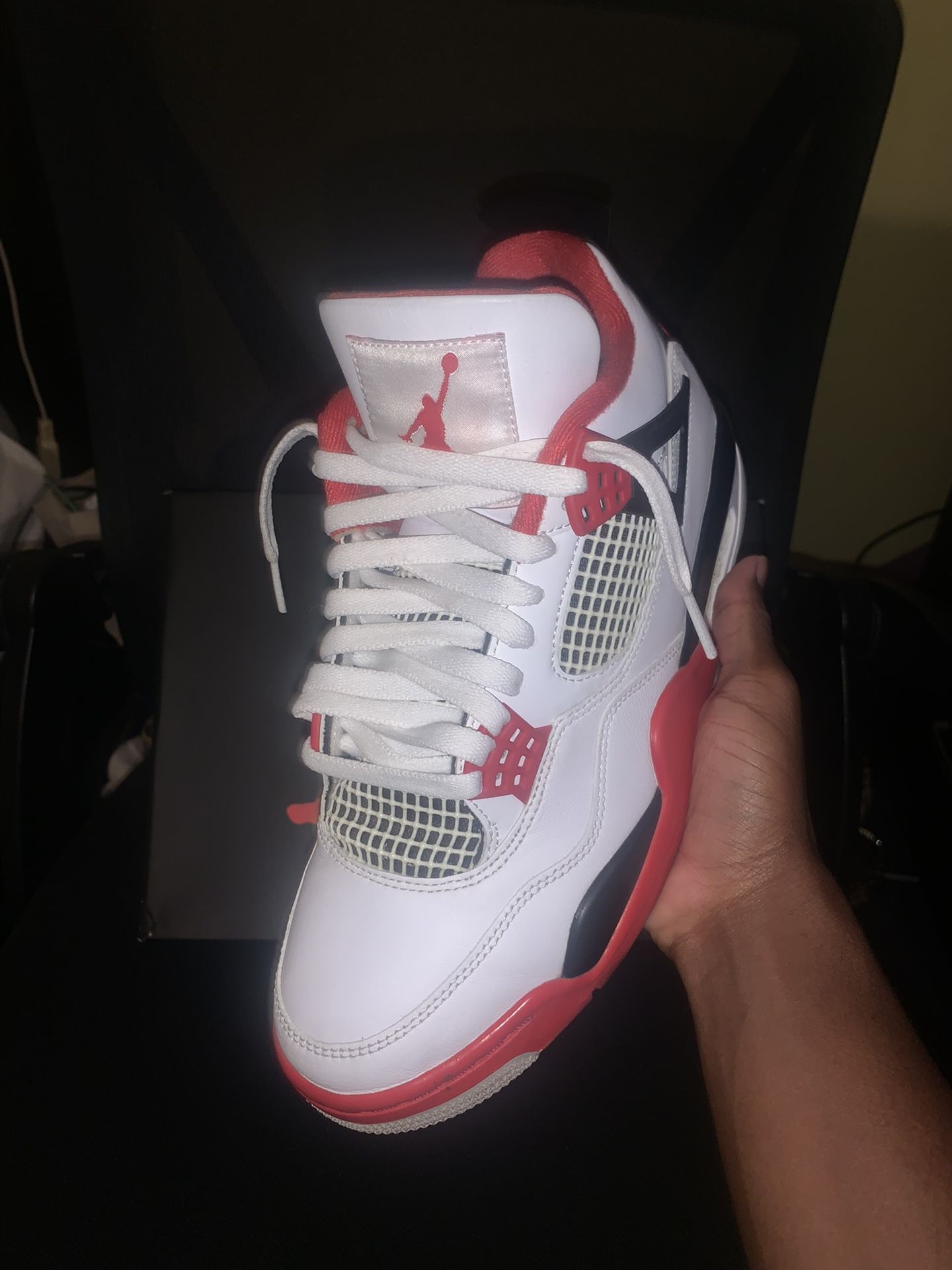 Jordan Retro Fire Red 4’s Size (9) for Sale in Lake View Terrace, CA ...