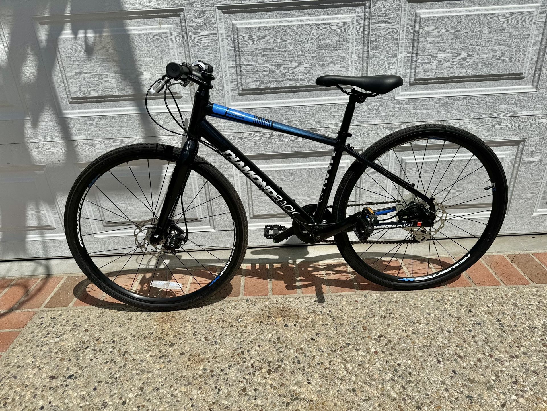Diamondback Hanjo Metro 24” Bike w Disc Brakes for Sale in Los Angeles ...