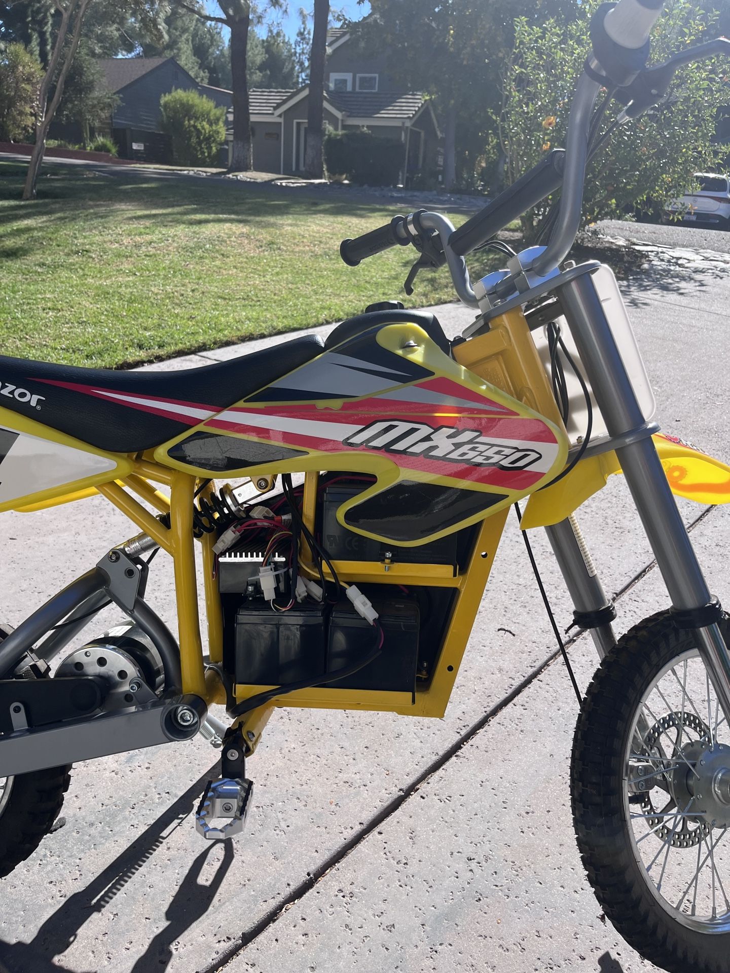 Razor MX 650 Dirt Bike for Sale in Trabuco Canyon, CA - OfferUp