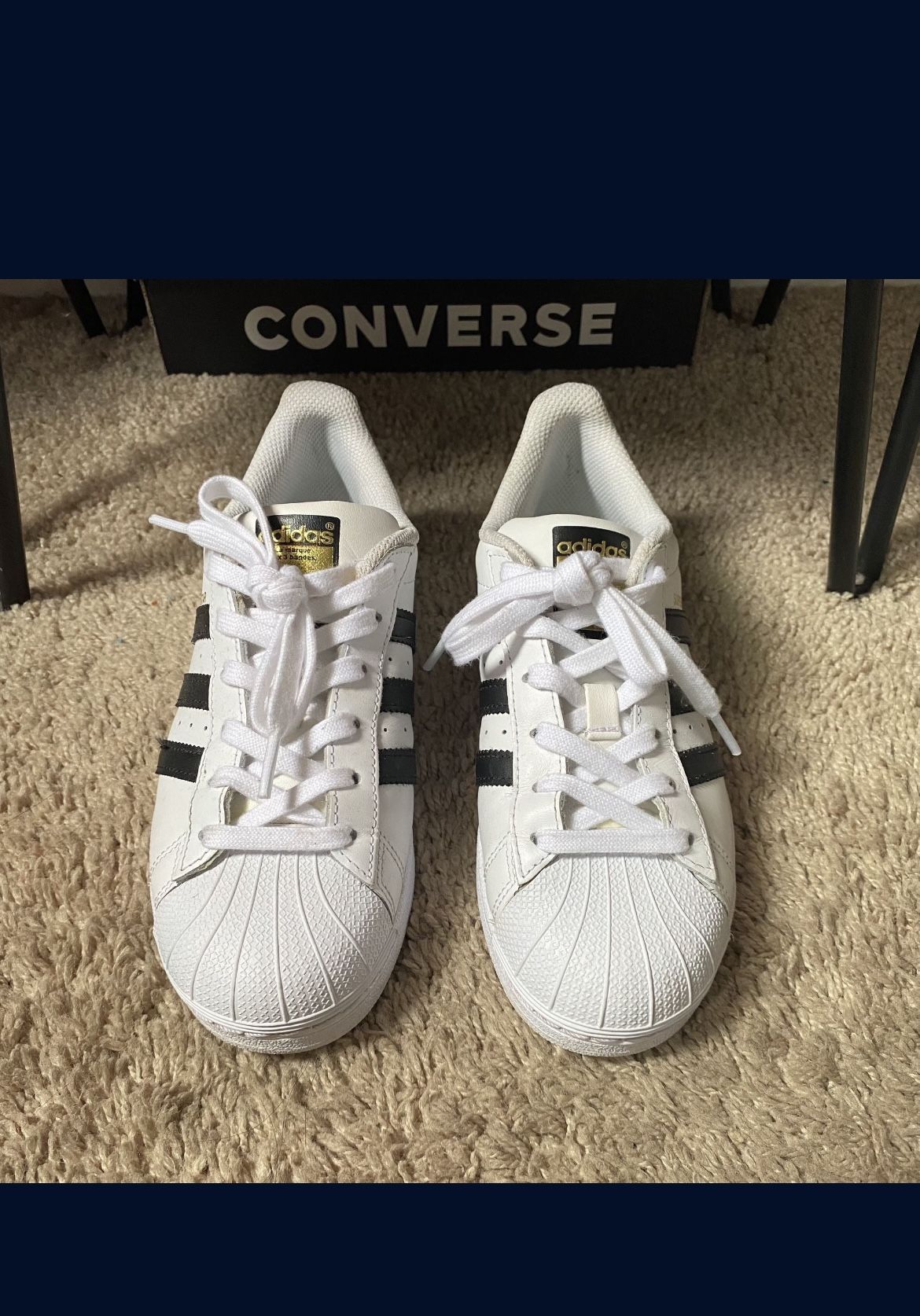 Adidas shoes like new for Sale in Glendale Heights, IL - OfferUp