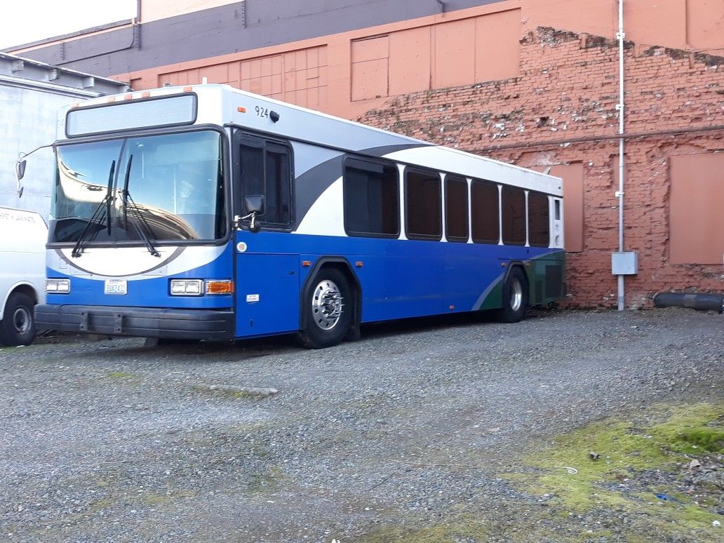 Gillig Bus Diesel Pusher Rv for Sale in Tacoma, WA - OfferUp