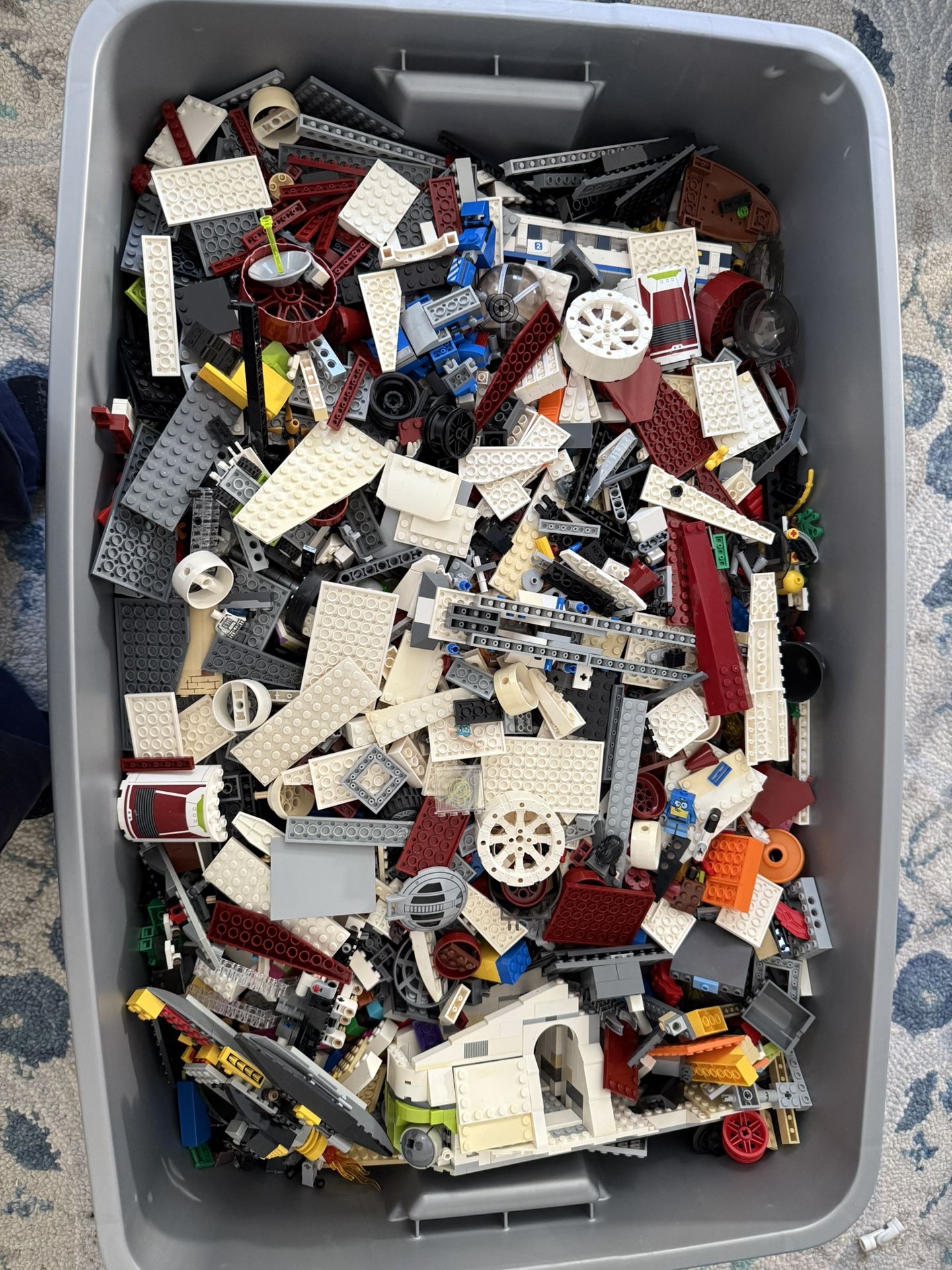 30 gallon lego bin for Sale in Union City, CA - OfferUp