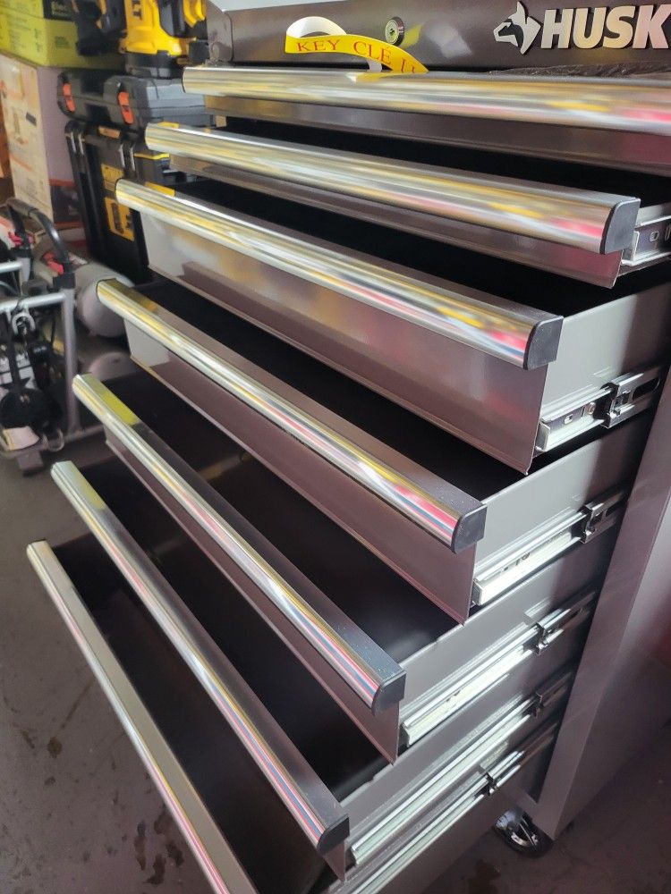 Husky Tool Storage 27in.Wx18in.D5-Drawer Gloss Black Rolling Tool ...