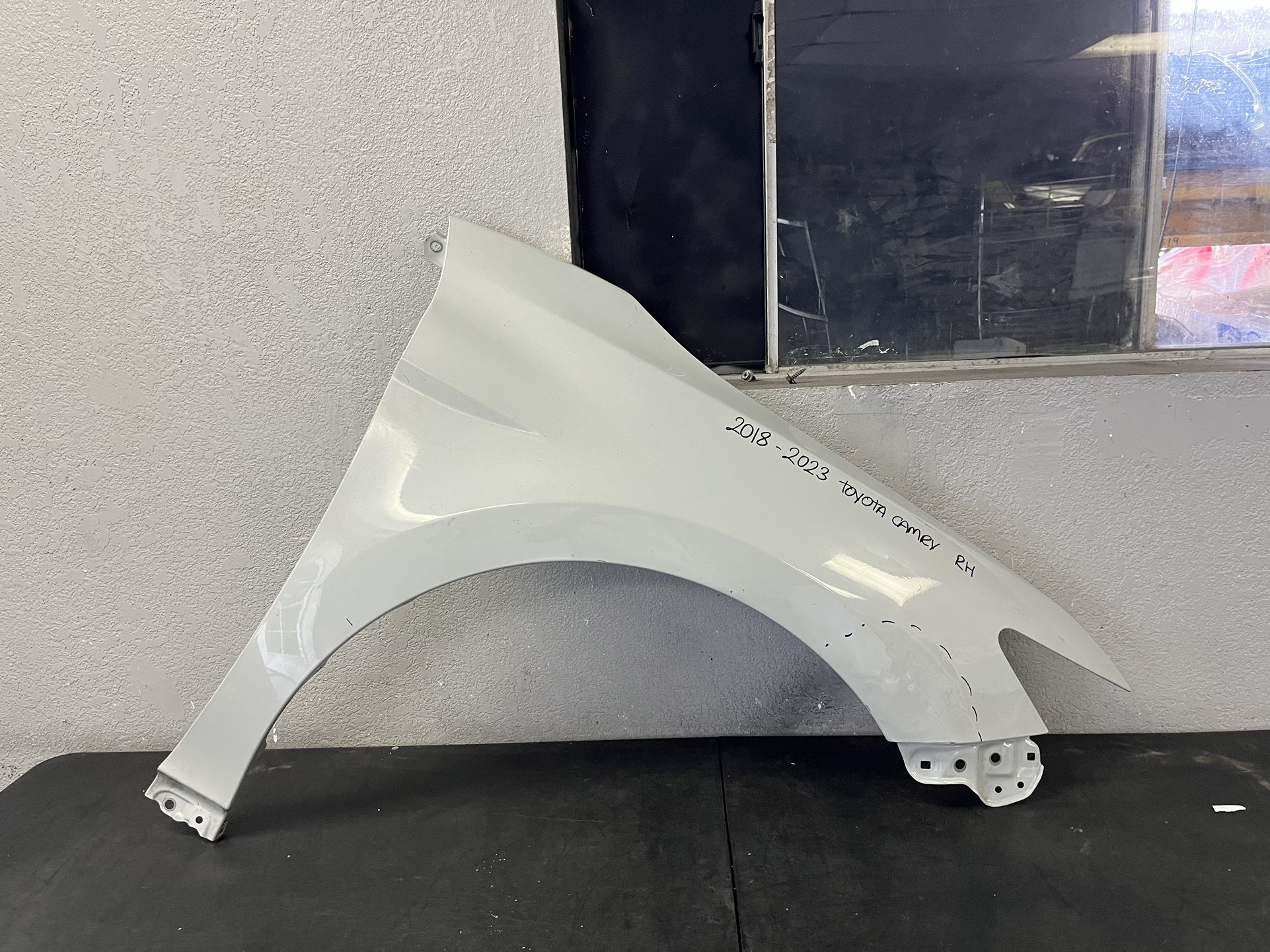 2018-2019-2020-2021-2022-2023 TOYOTA CAMRY RIGHT FENDER OEM USED for ...
