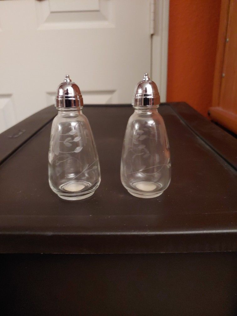 PRINCESS HOUSE HERITAGE CRYSTAL SALT&PEPPER SHAKERS, METAL LID. for ...
