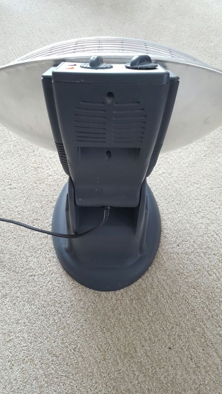 Lakewood Dual Wattage Parabolic Space Heater for Sale in Reno, NV - OfferUp