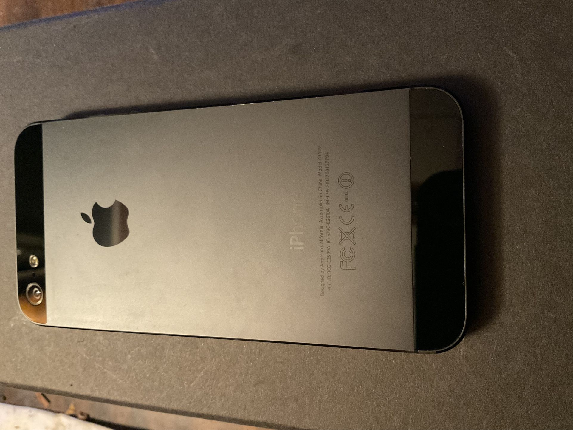 Iphone 5s Silver Box Back