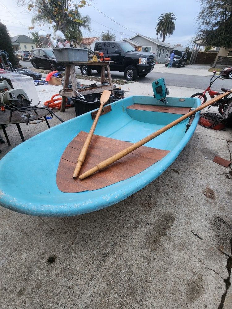 Small 8ft Row Boat for Sale in Lomita, CA - OfferUp