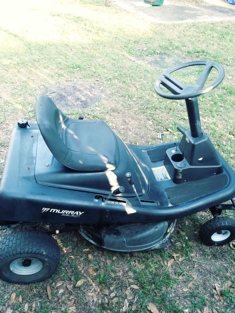 Murray riding mower 12 horsepower for Sale in Polk City, FL - OfferUp