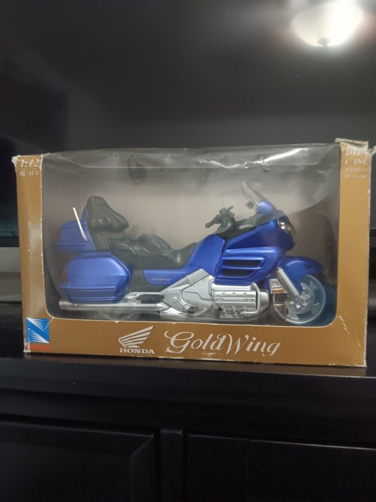Honda GoldWing Model Miniature Bike for Sale in Palmdale, CA - OfferUp
