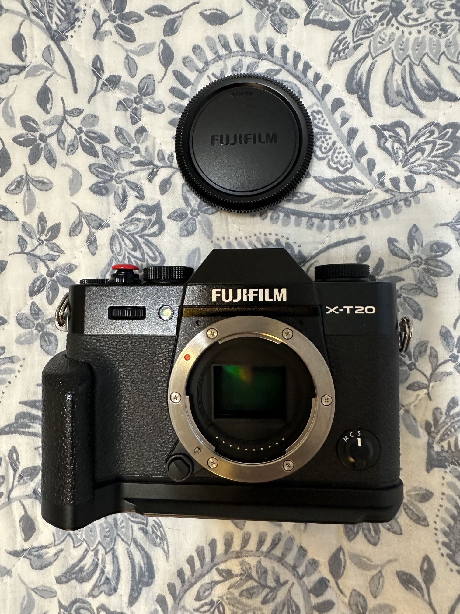 Fujifilm X-T20 for Sale in Los Angeles, CA - OfferUp