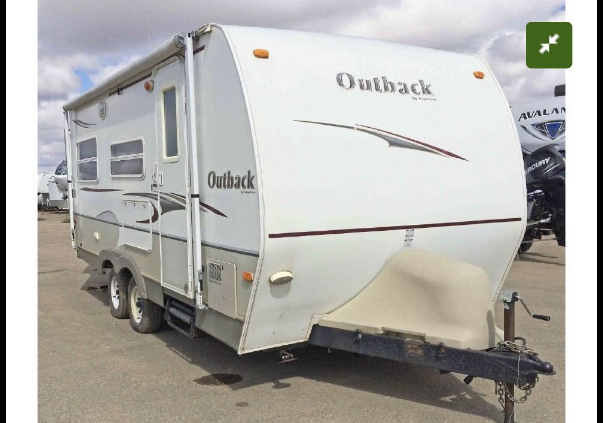 2008 Keystone Outback travel trailer 21Ft rear slide out for Sale in ...