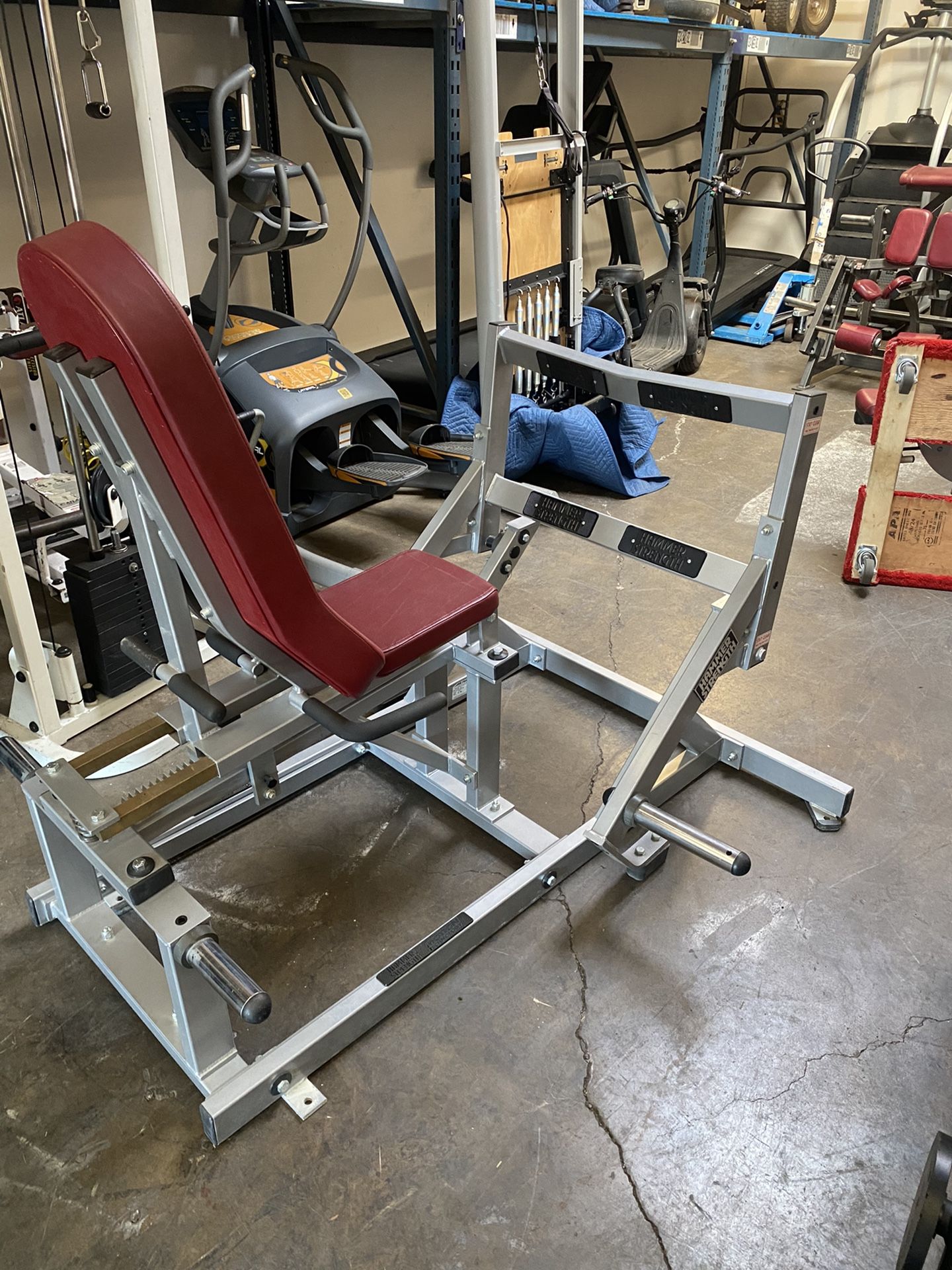 Hammer Strength Super Horizontal Calf Machine, calf push, gym equipment ...