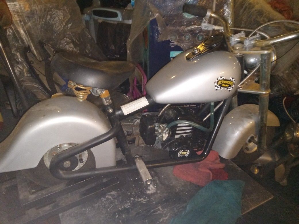 2 Small Mini Choppers for Sale in Hayward, CA - OfferUp