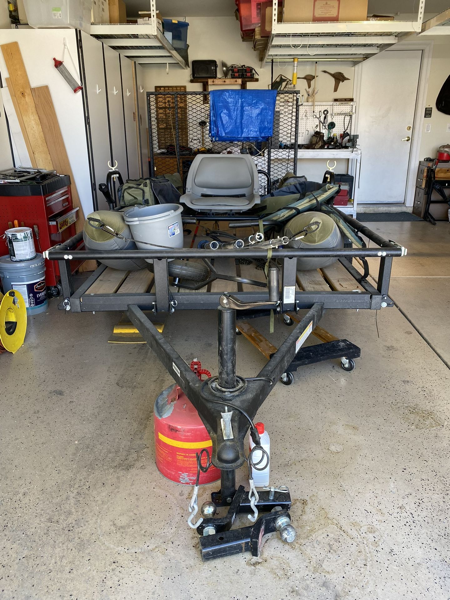Colorado XT Pontoon Boat and Karavan Trailer for Sale in North Las ...